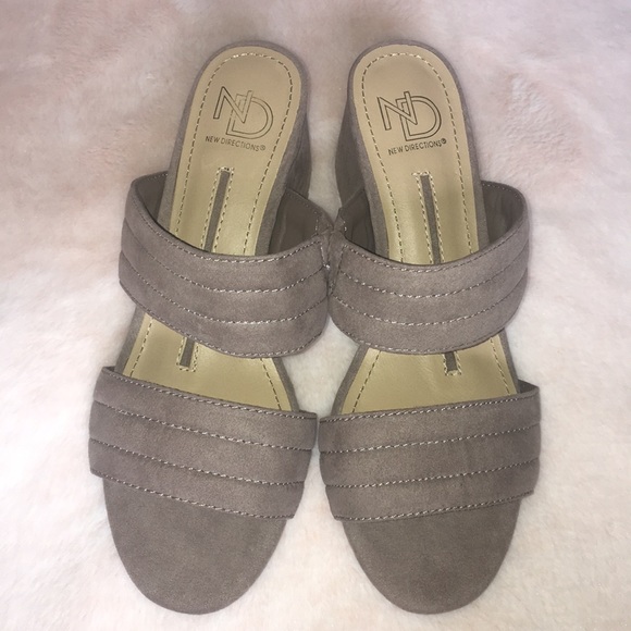 new directions | Shoes | New Directions Abigail Double Bind Slide ...